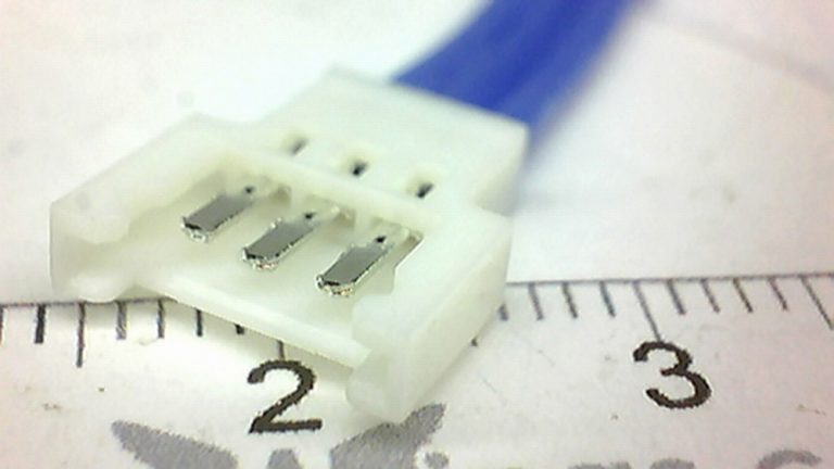 Molex 2.0mm 3Pin Connectors – MicronWings